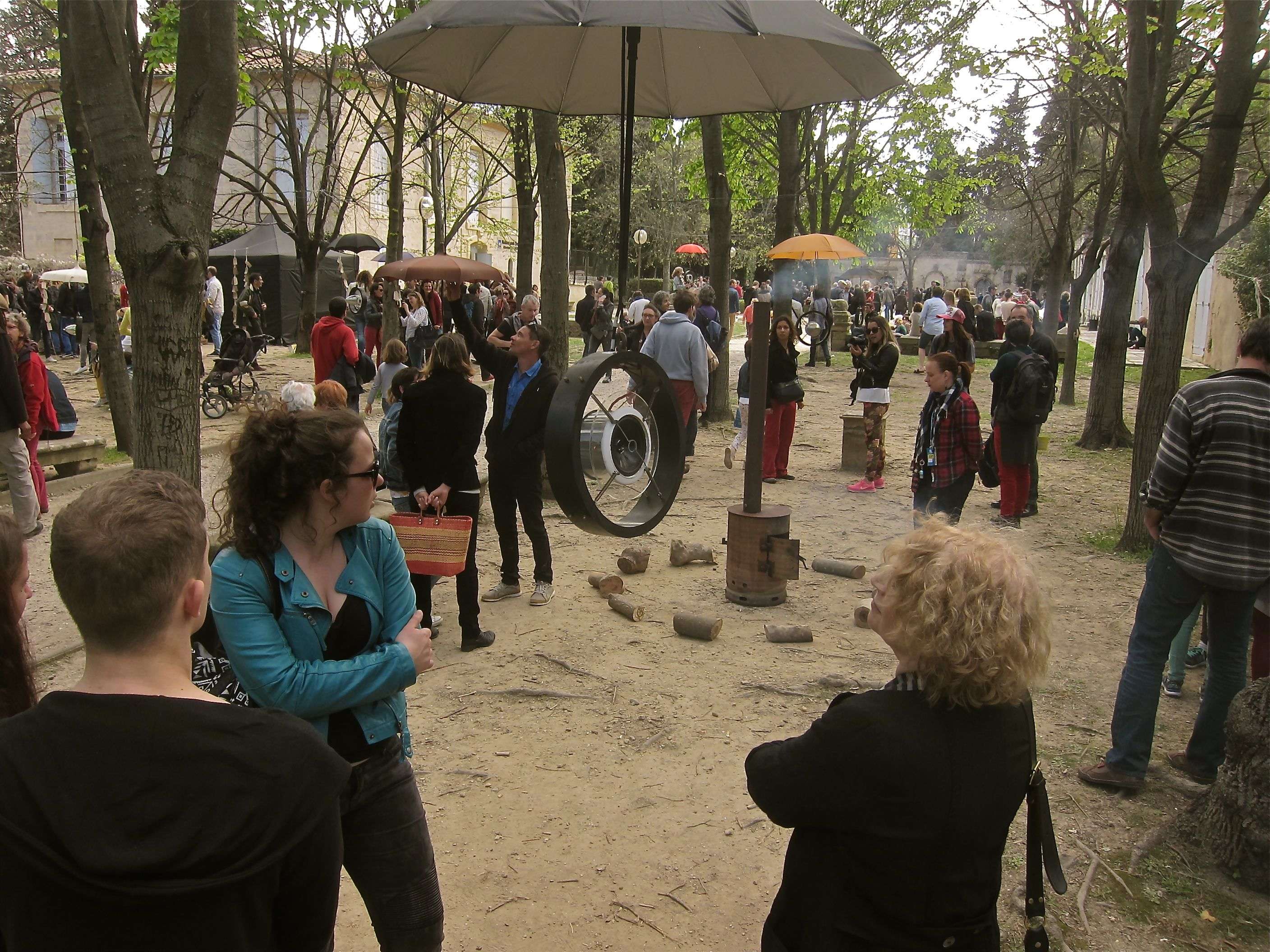 aswarm – work to walk within